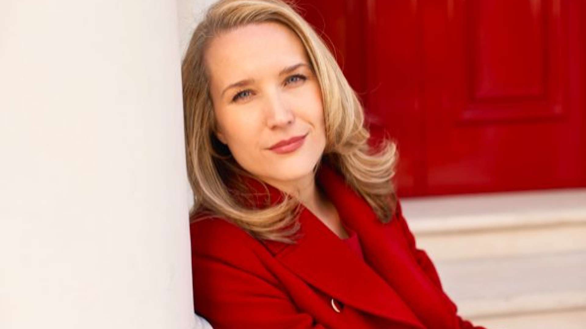 SARAH McKENZIE | Le Prog